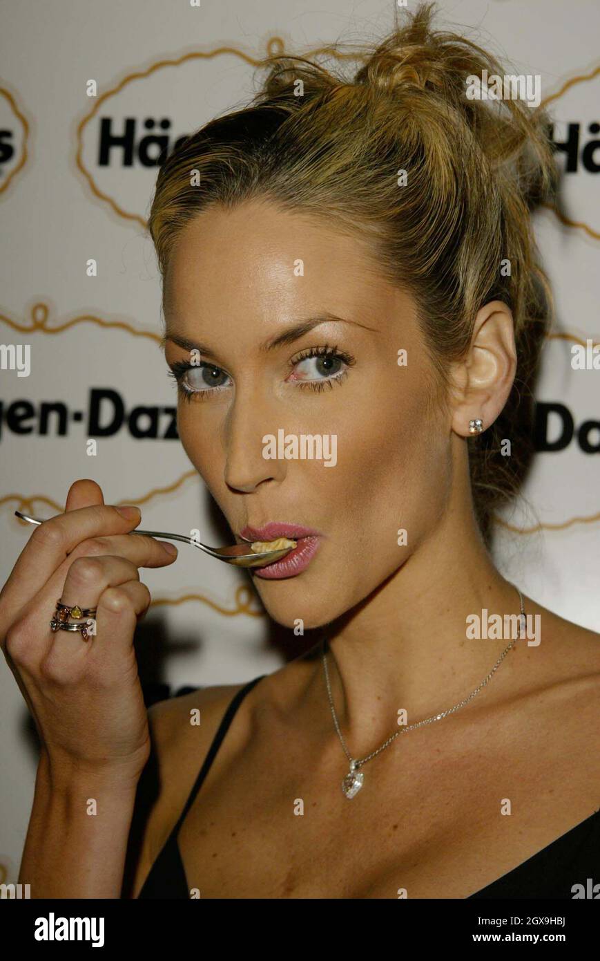 Lisa Butcher partied at HÃ¤agen-Dazs shop in Leicester Square, London ...