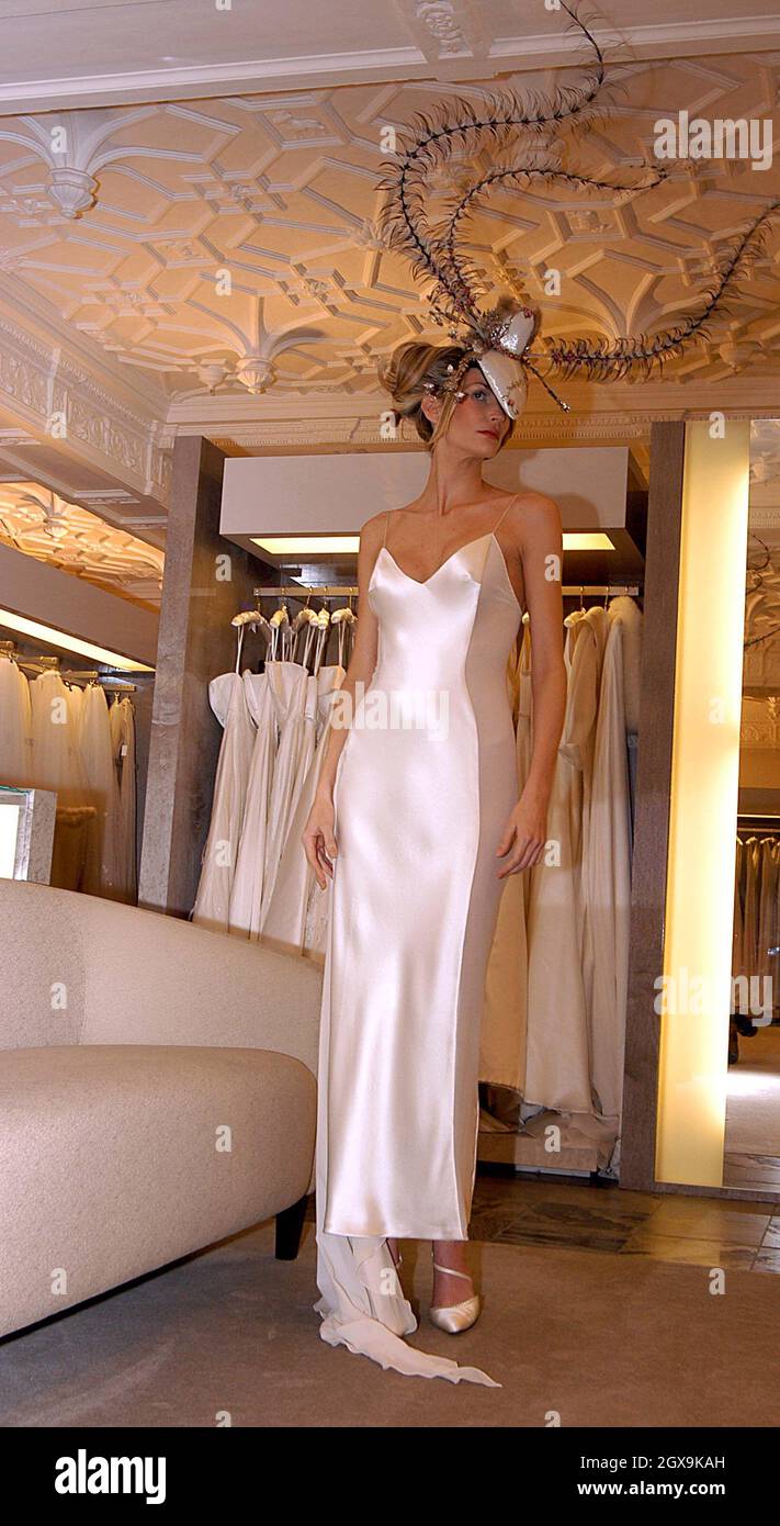 Lisa Butcher modelling 'The Most Expensive Hat Ever Made' - Â£1.5 ...