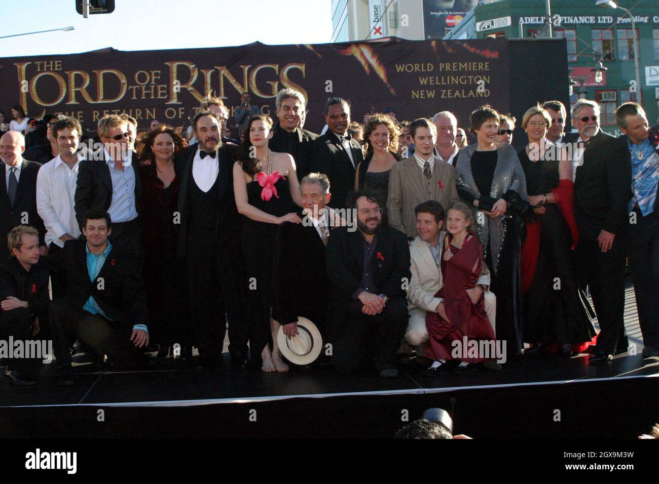 Lord rings cast hi-res stock photography and images - Alamy