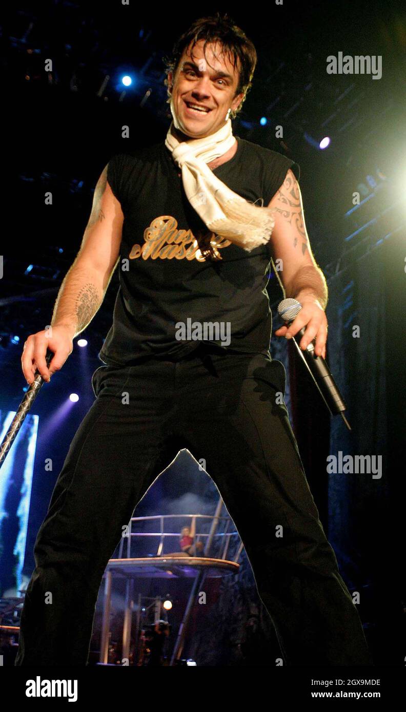 Robbie Williams live in concert at Western Springs, Auckland, New ...