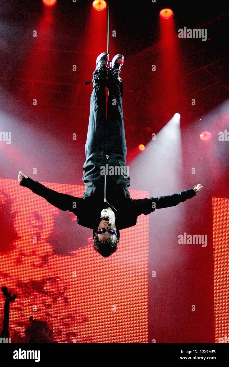 Robbie Williams live in concert at Western Springs, Auckland, New ...