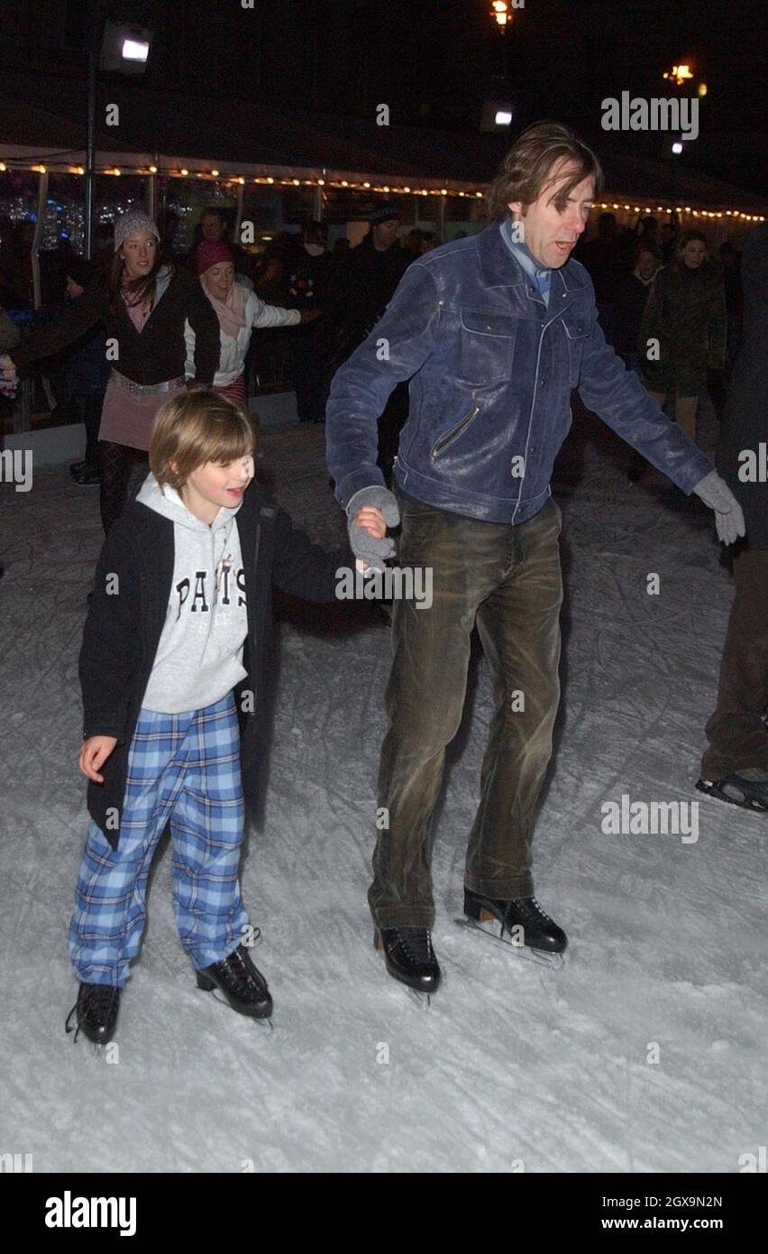 Jonathan Ross, wife and kids pictured at the Ice Rink at Sommerset ...