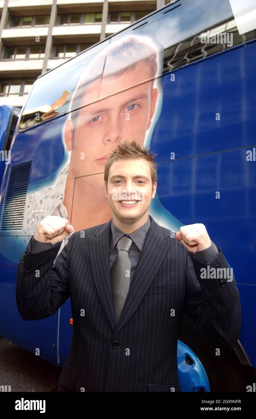 Mark rhodes pop idol hi-res stock photography and images - Alamy