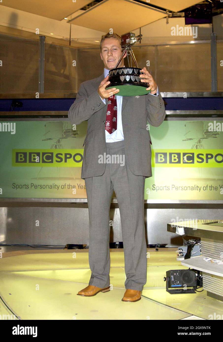 Jonny Wilkinson winner of the BBC Sports Personality of the Year 2003 ...