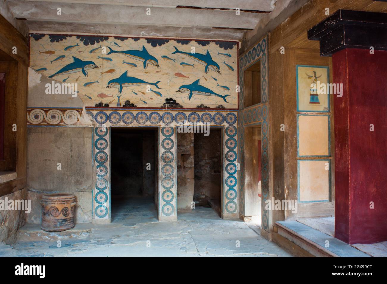 Ruins of the Minotaur's Labyrinth on Crete Stock Photo - Alamy