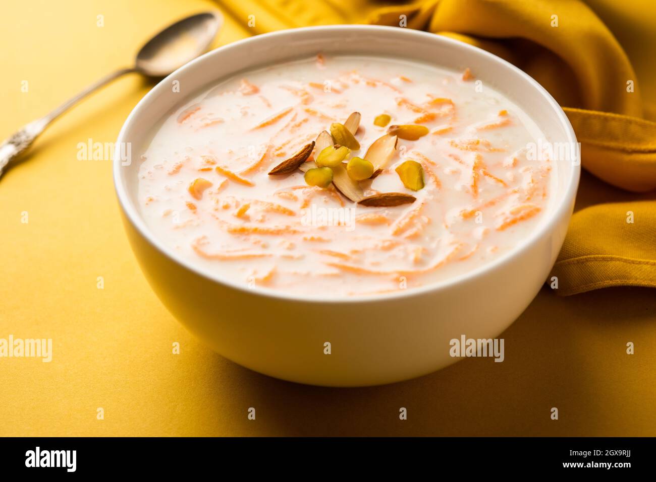 Carrot Kheer or payasam also known as Gajar ki Khir Stock Photo - Alamy