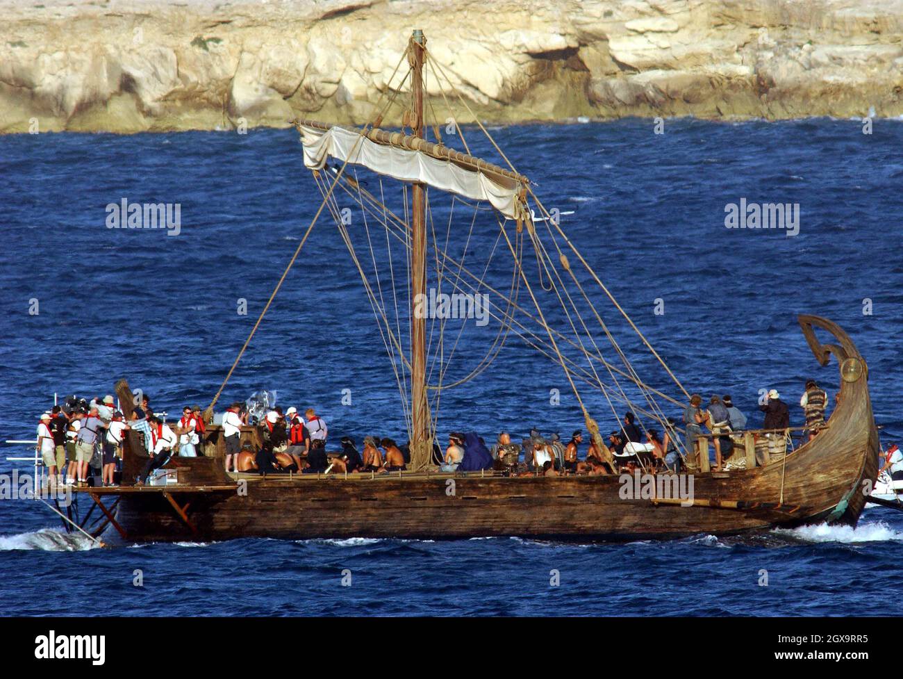 Brad Pitt on the set of Troy in Malta Stock Photo - Alamy