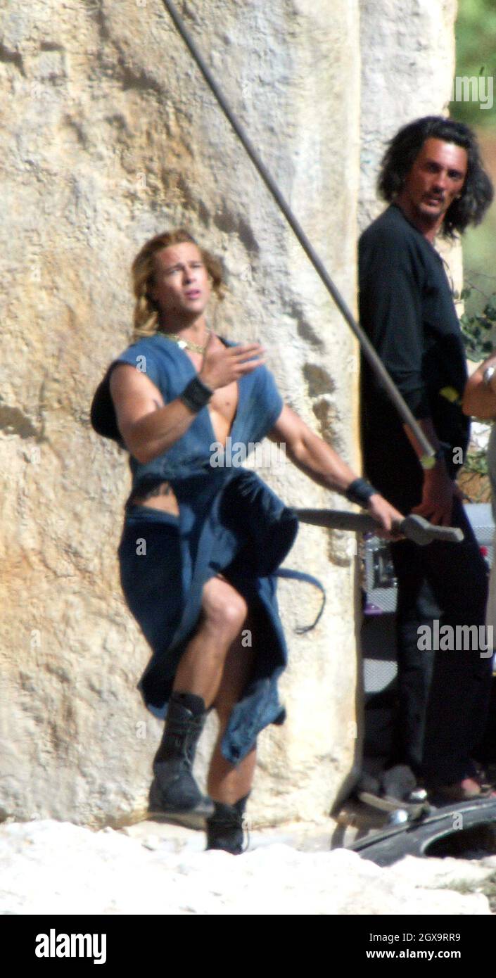 Brad Pitt on the set of Troy in Malta Stock Photo - Alamy