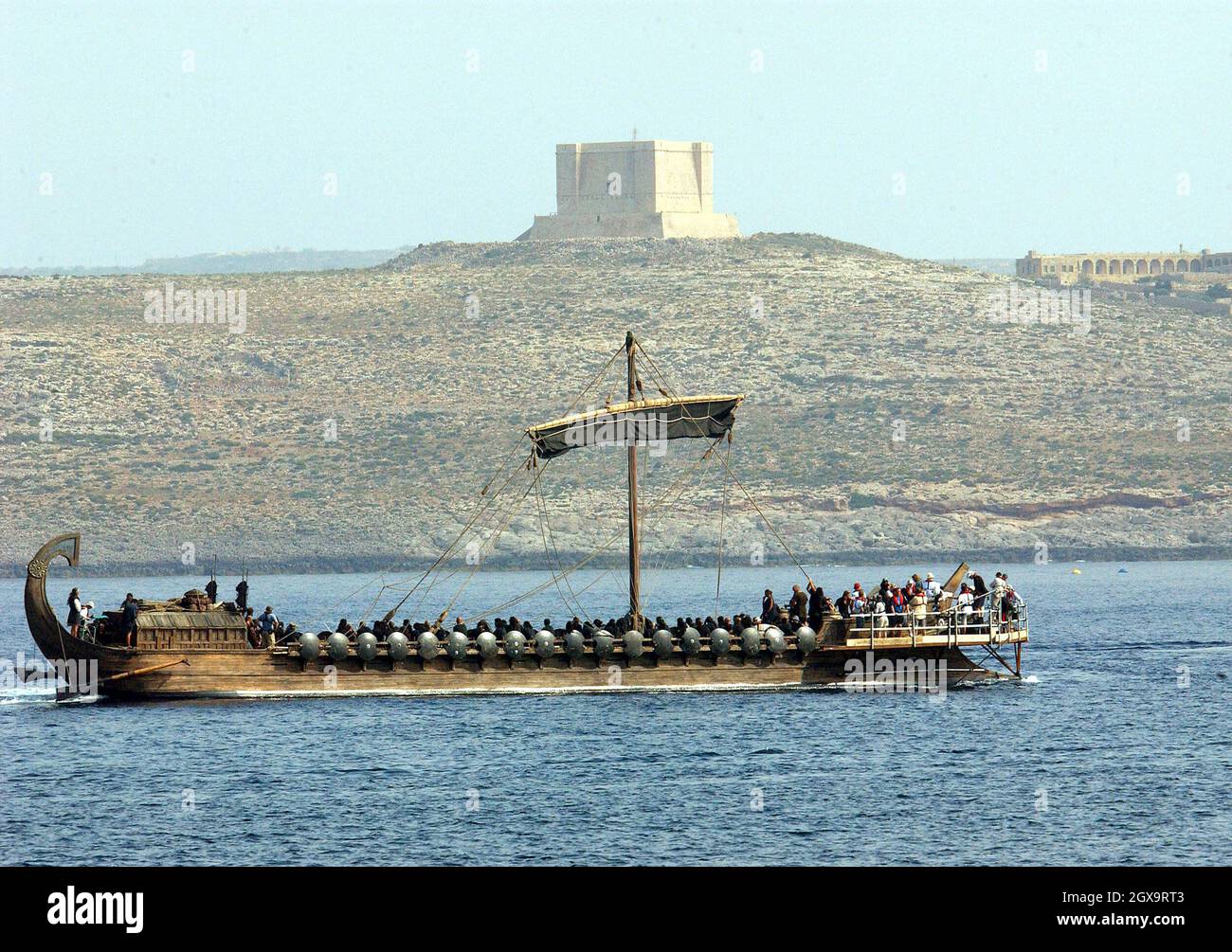 Brad Pitt on the set of Troy in Malta Stock Photo - Alamy