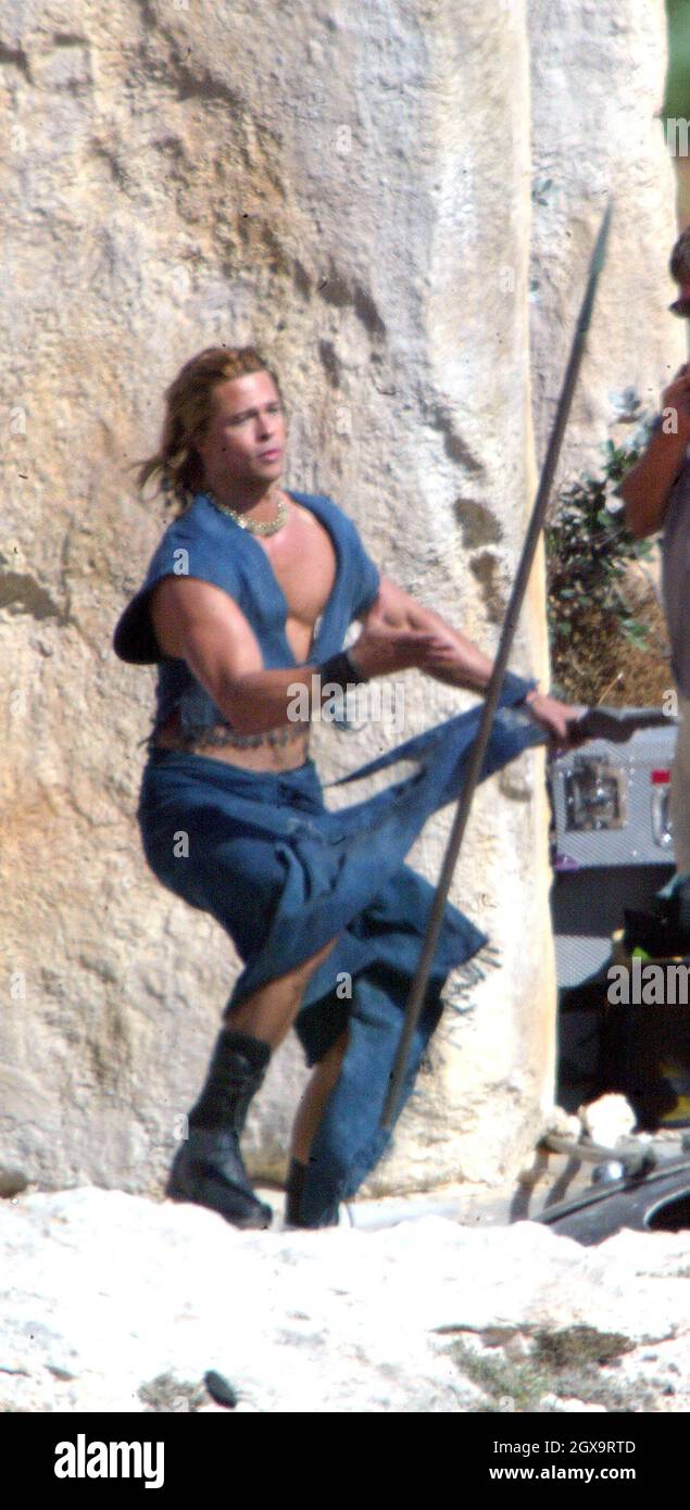 Brad Pitt on the set of Troy in Malta Stock Photo - Alamy