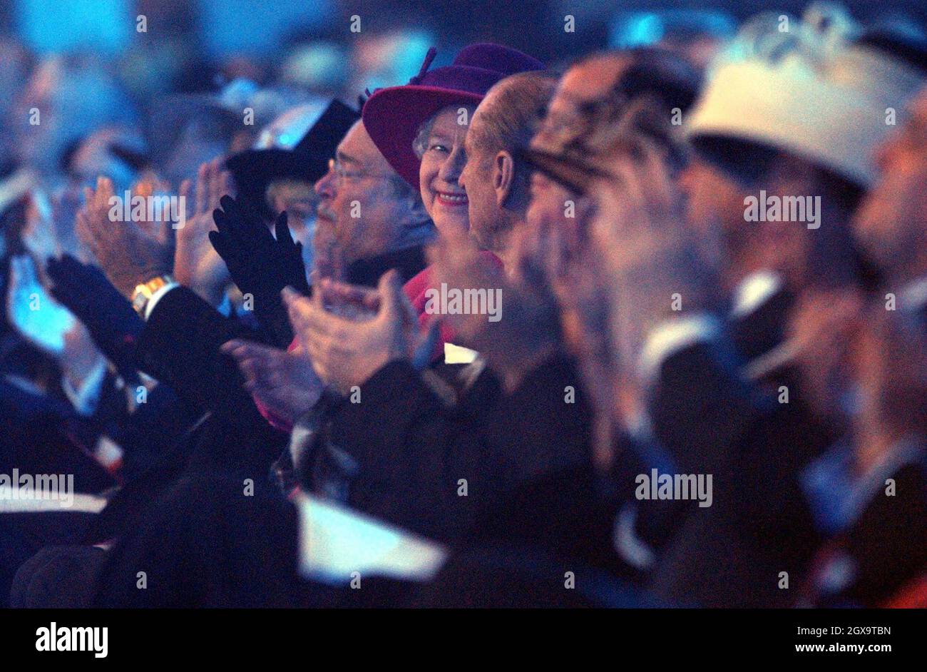 Heather small singer hi-res stock photography and images - Alamy