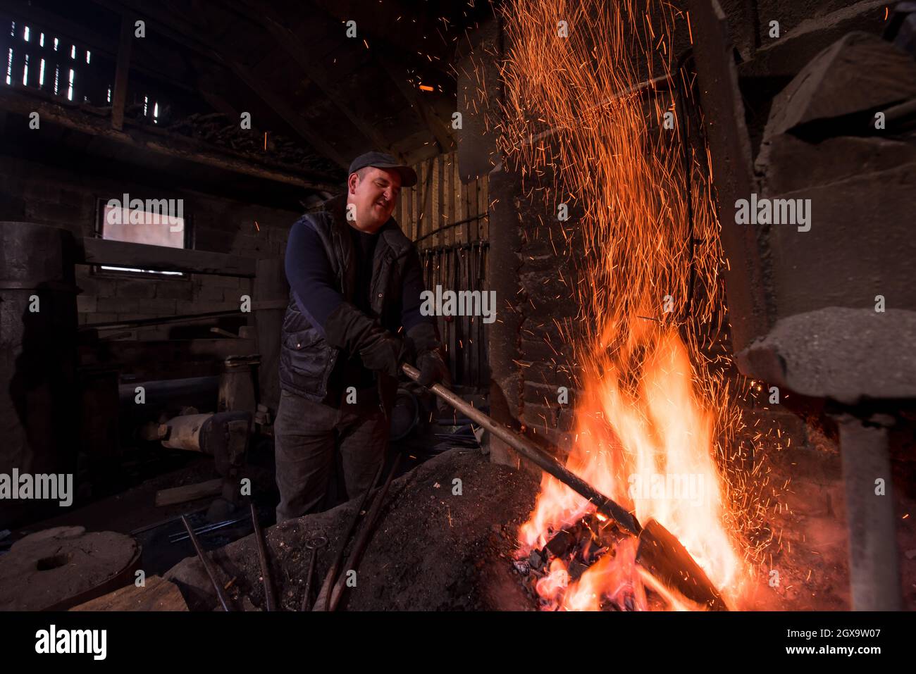 Traditional blacksmith hi-res stock photography and images - Alamy