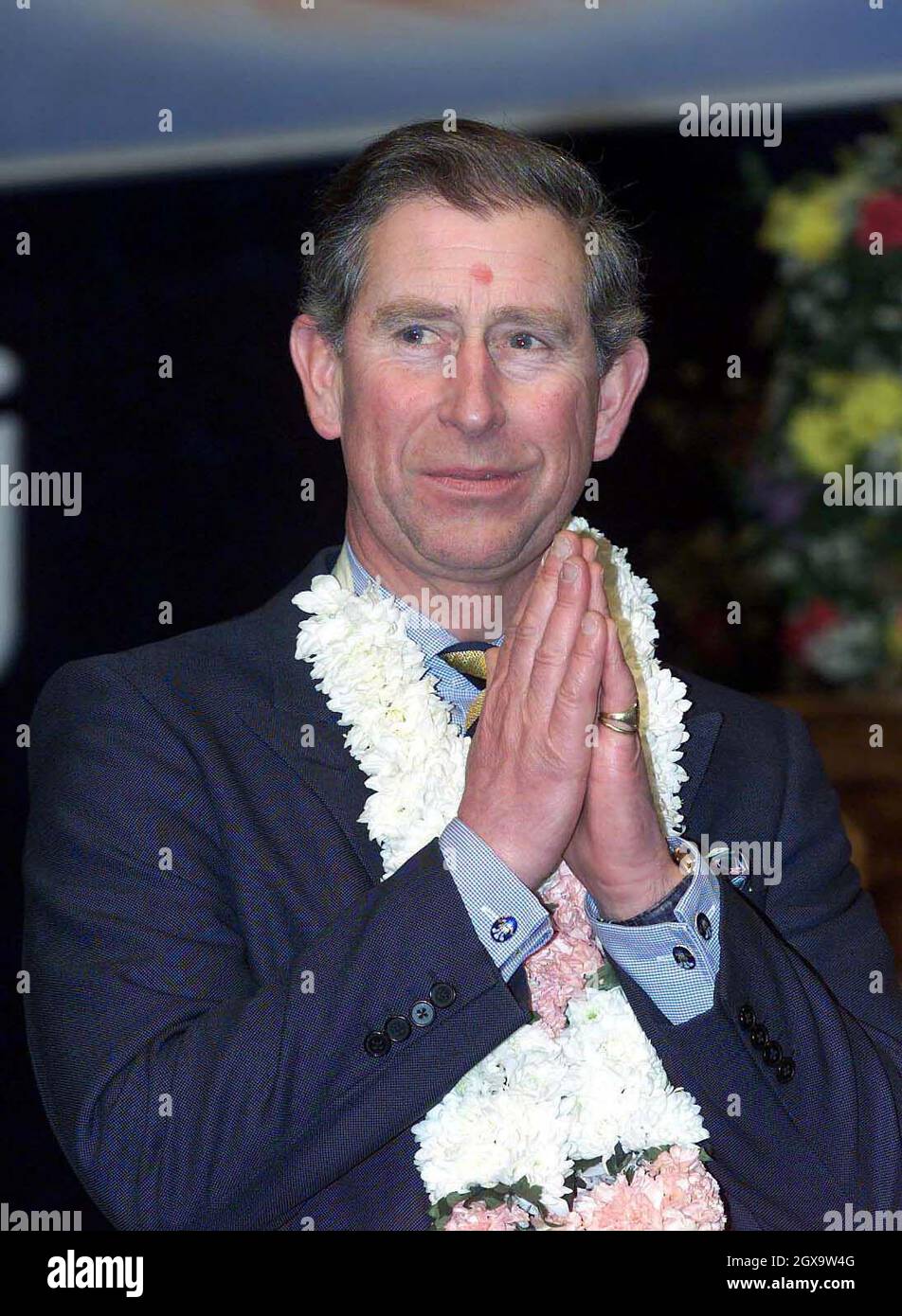Prince Charles attends a hindu celebration Stock Photo - Alamy