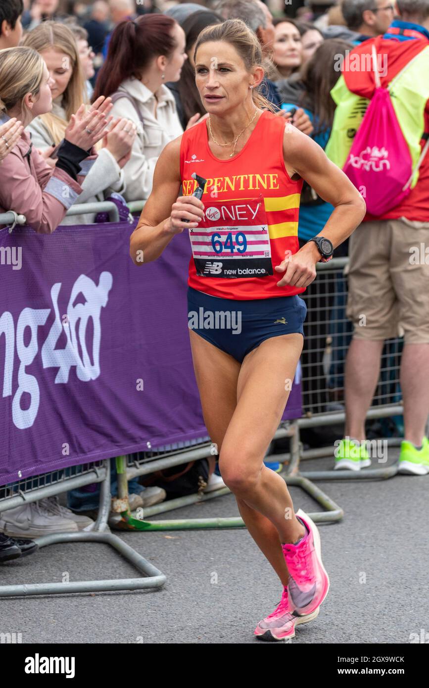 Suzanne London racing in the Virgin Money London Marathon 2021, in ...