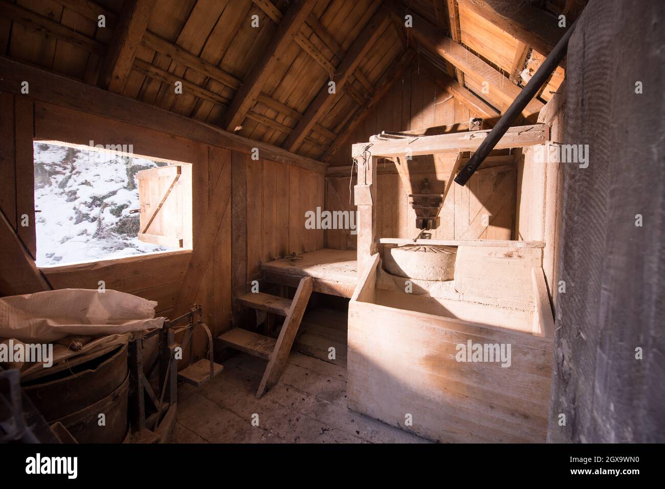 Old traditional watermill interior hi-res stock photography and images ...