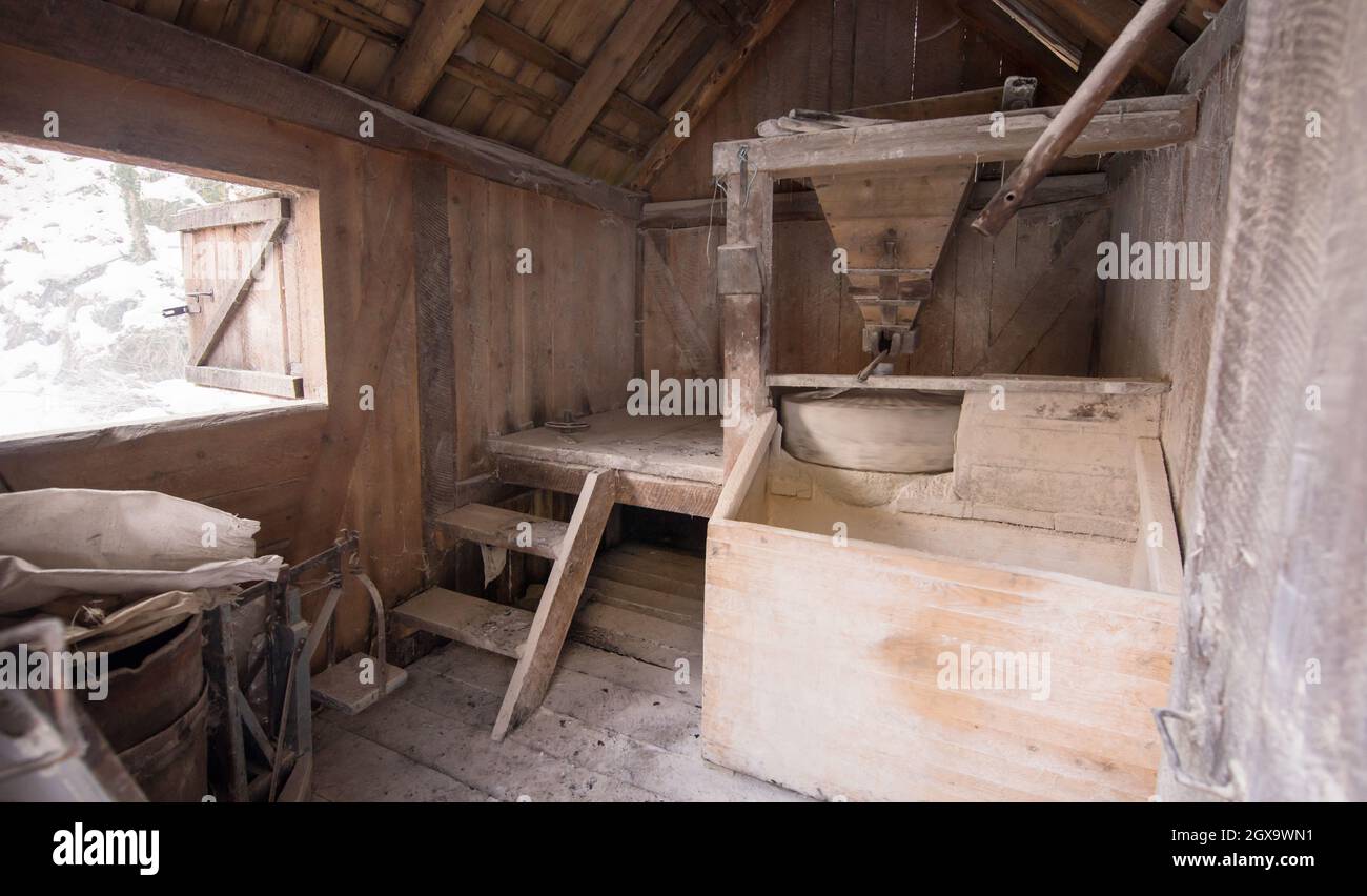 Old traditional watermill interior hi-res stock photography and images ...
