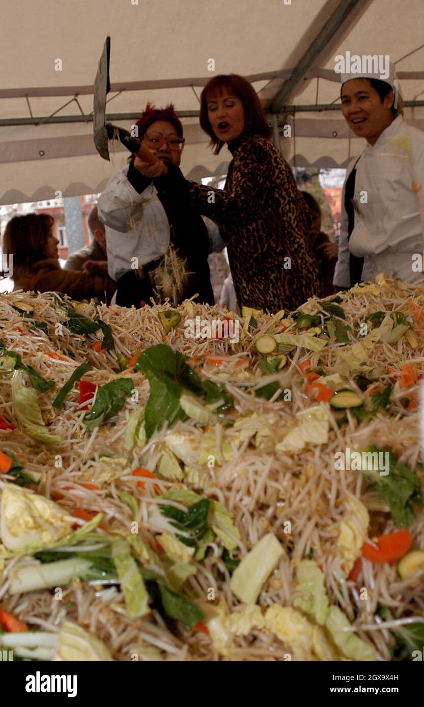 Sian Lloyd ITV Weather Presenter helps Top oriental chef Nancy Lam set ...