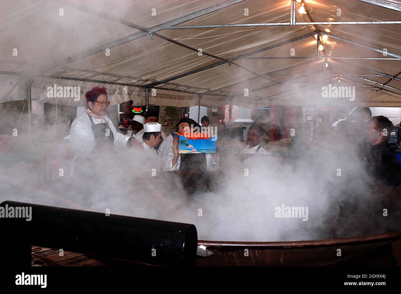 Top oriental chef Nancy Lam set the world record for the 'World's ...