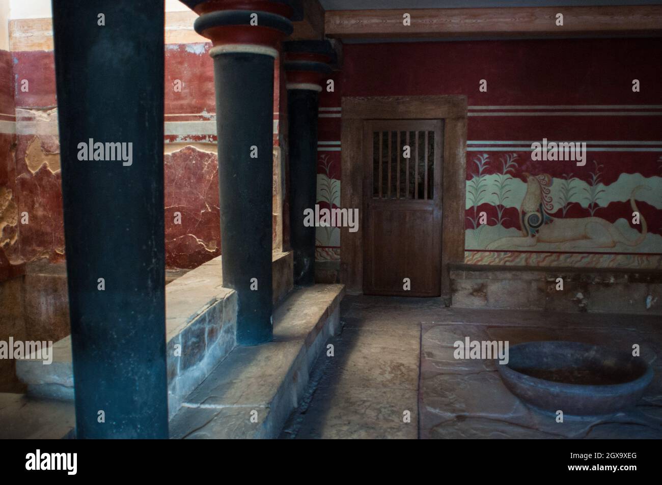 Ruins of the Minotaur's Labyrinth on Crete Stock Photo - Alamy