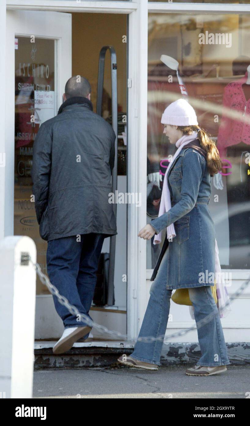 Kelly Brook and Jason Statham having breakfast then shopping in South ...