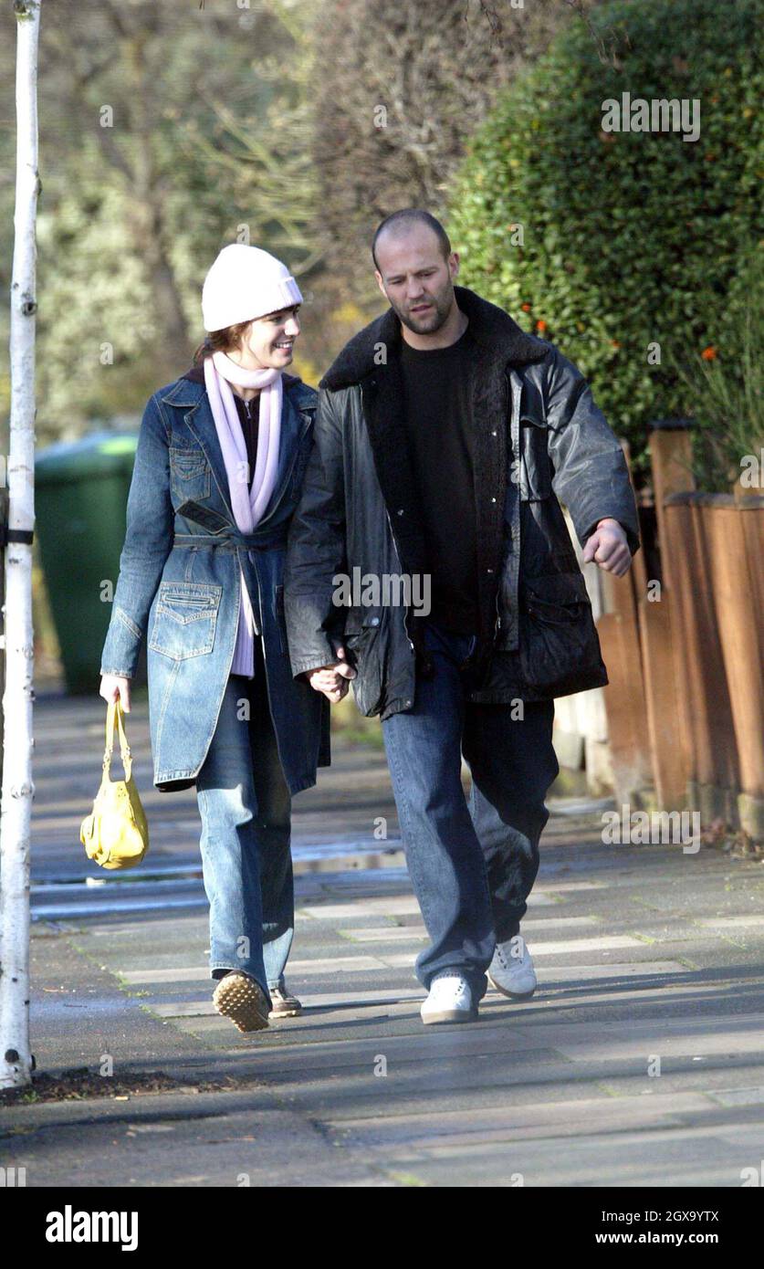 Kelly Brook and Jason Statham having breakfast then shopping in South ...
