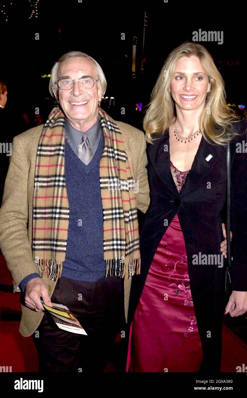 Martin Landau at the premiere of "The Pledge", held in Los Angeles ...
