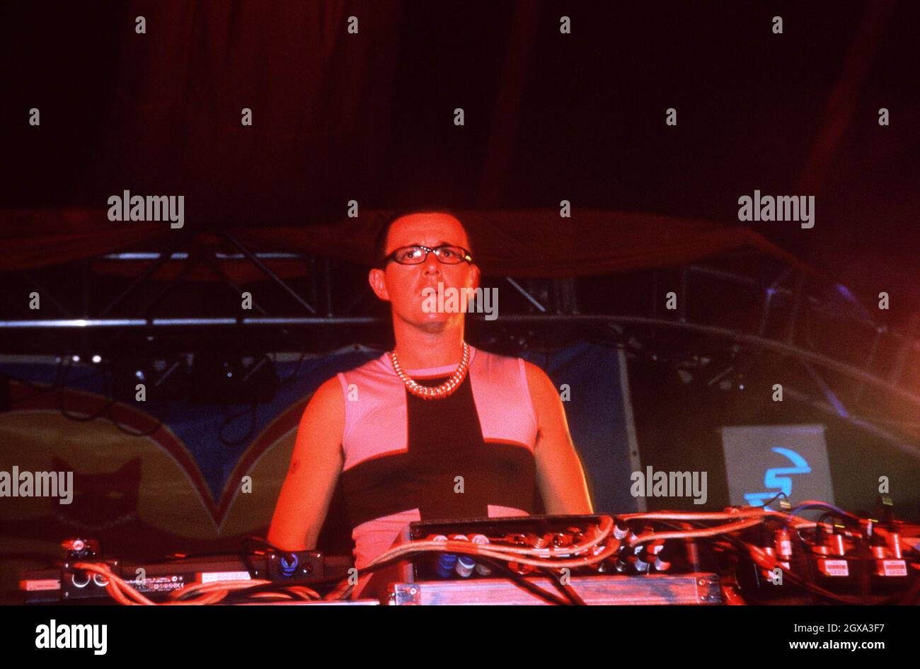 Judge Jules performing at the love parade at leeds Stock Photo - Alamy