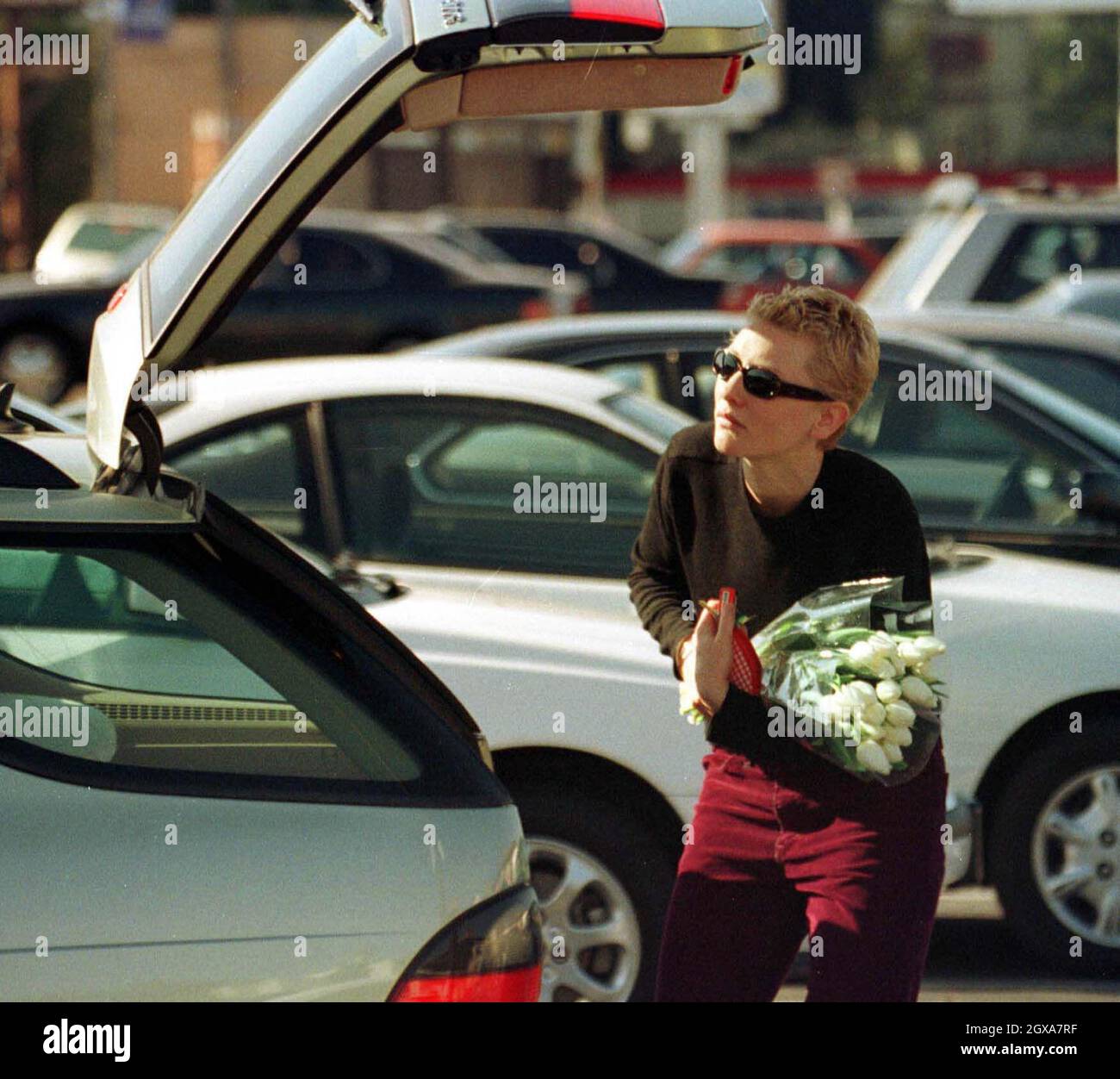 Cate blanchett on her return to LA to resume filming on her new movie ...