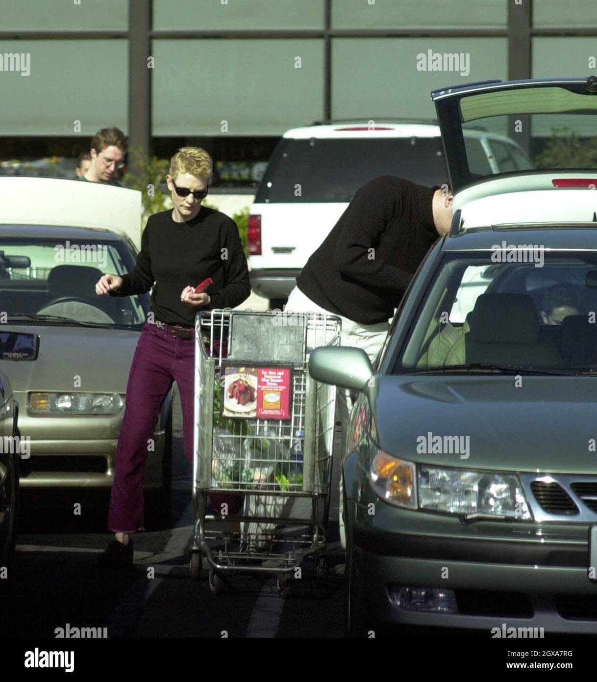 Cate blanchett on her return to LA to resume filming on her new movie ...