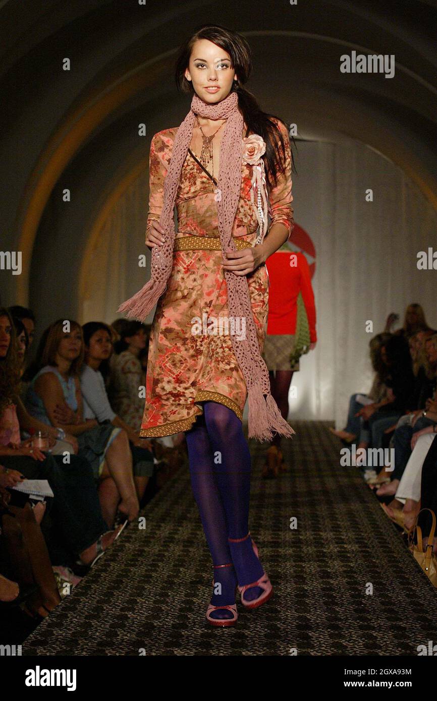 Lisa B, Holly Branson, Hannah Sandling, Alice Deen and Emily Crompton ...