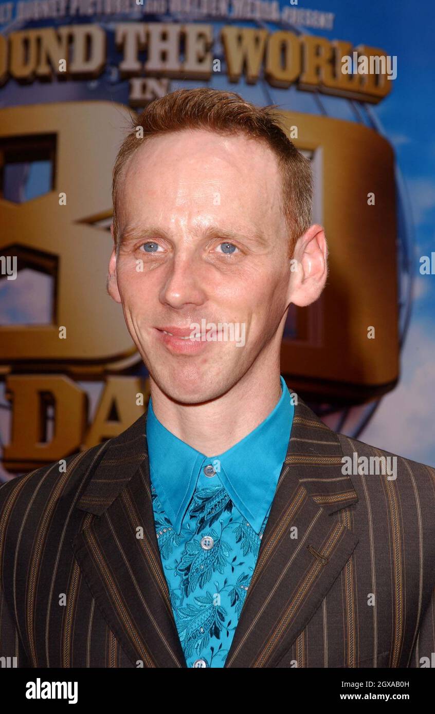 Ewen Bremner at the premiere of Around The World In 80 Days in ...