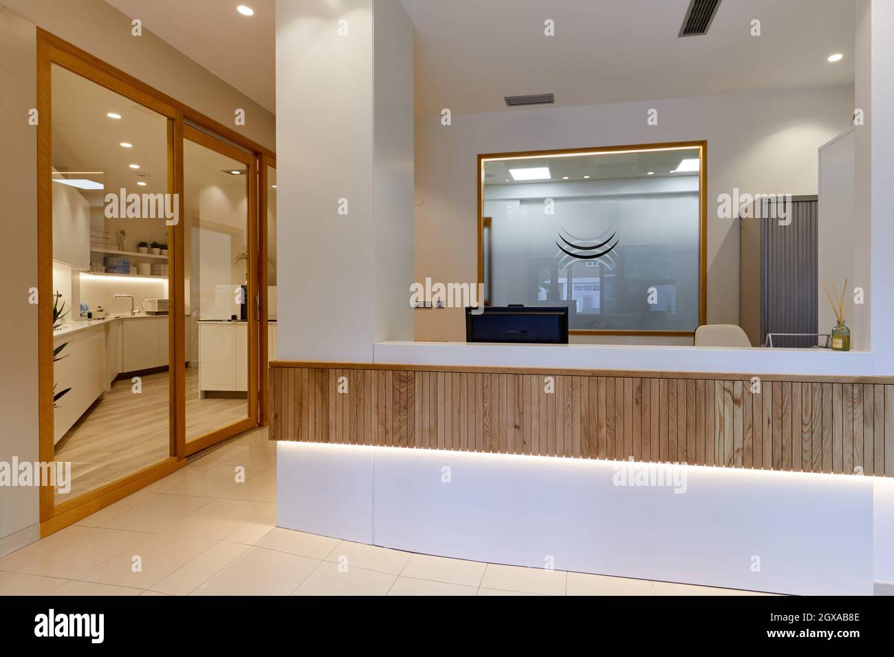 Interior design and desk hi-res stock photography and images - Alamy