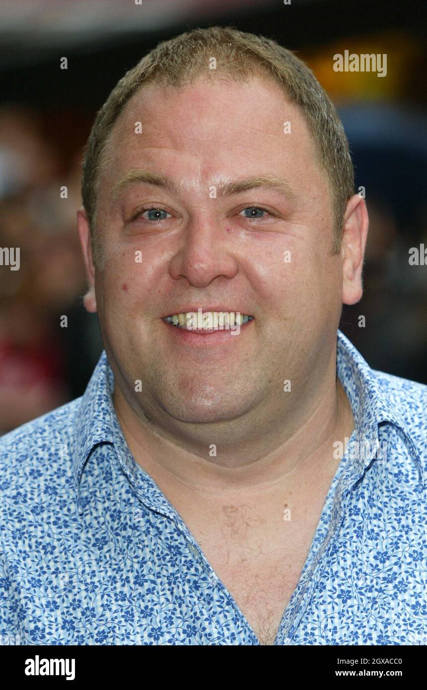 Mark Addy at the European Premiere of Around the World in 80 Days ...