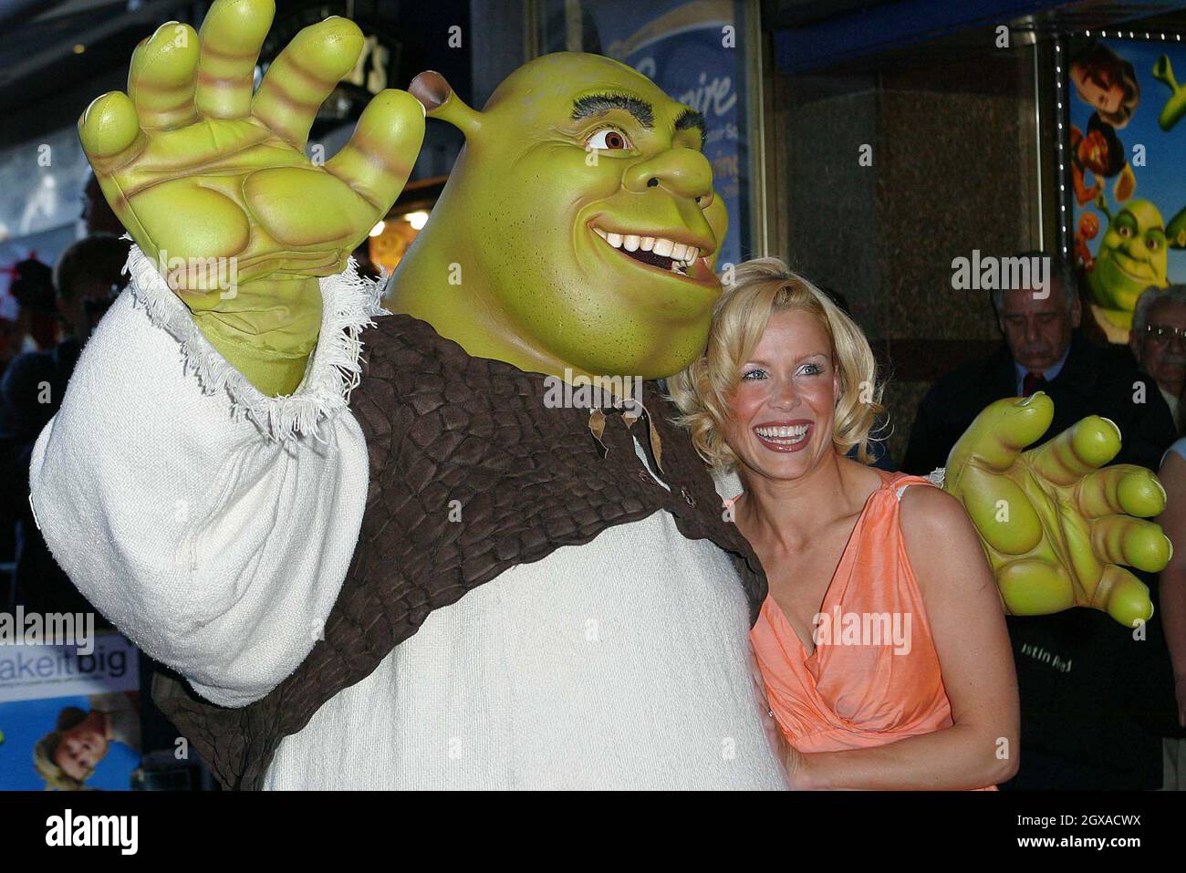 Melinda Messenger with Shrek whilst attending the UK film premiere of ...