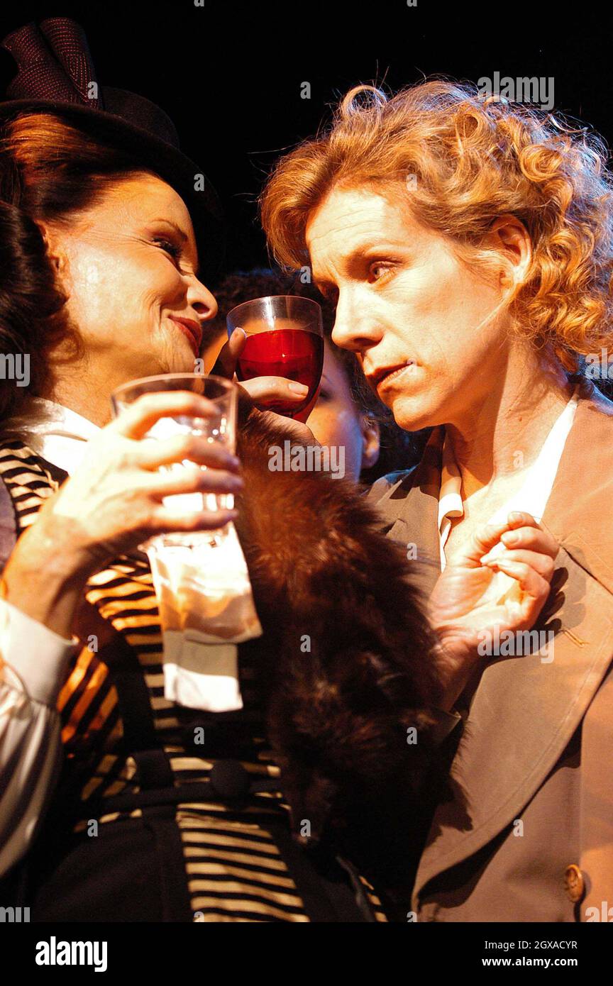 Kate O'Mara as Helen and Juliet Stevenson as Hetty in We Happy Few at ...