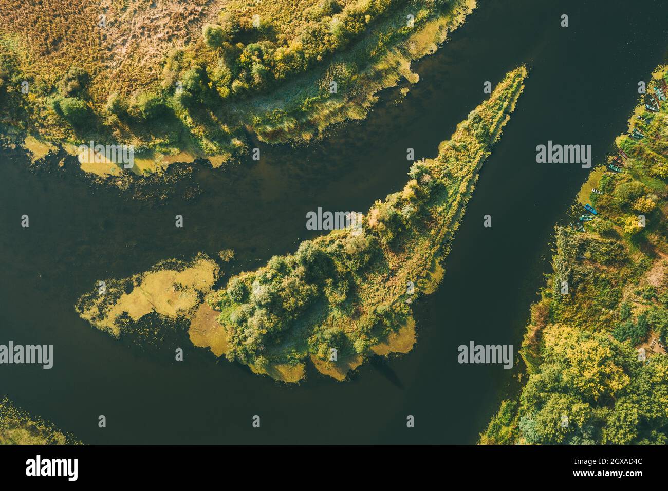Birds eye view green island hi-res stock photography and images - Alamy