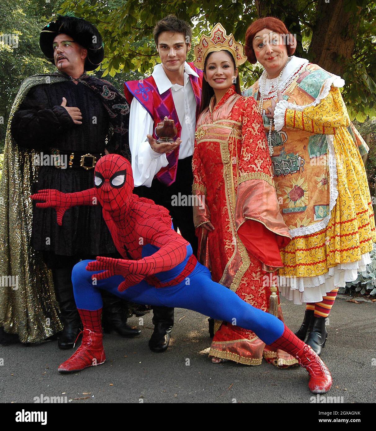 Cezarah Bonner as the Princess, Tudor Davies as Widow Twankey, Karl ...