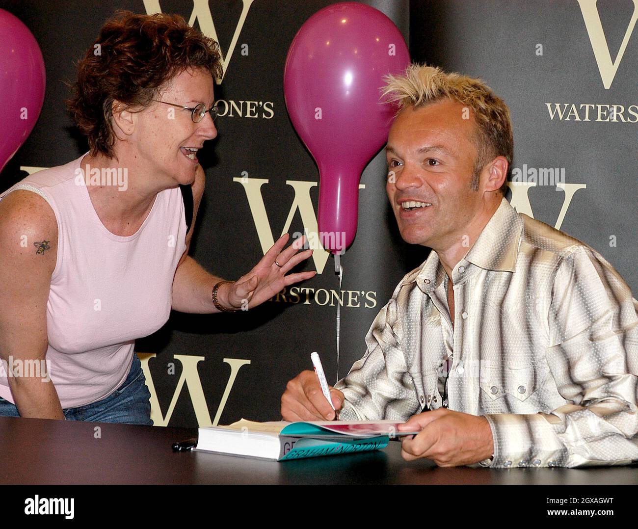 Graham norton book hi-res stock photography and images - Alamy