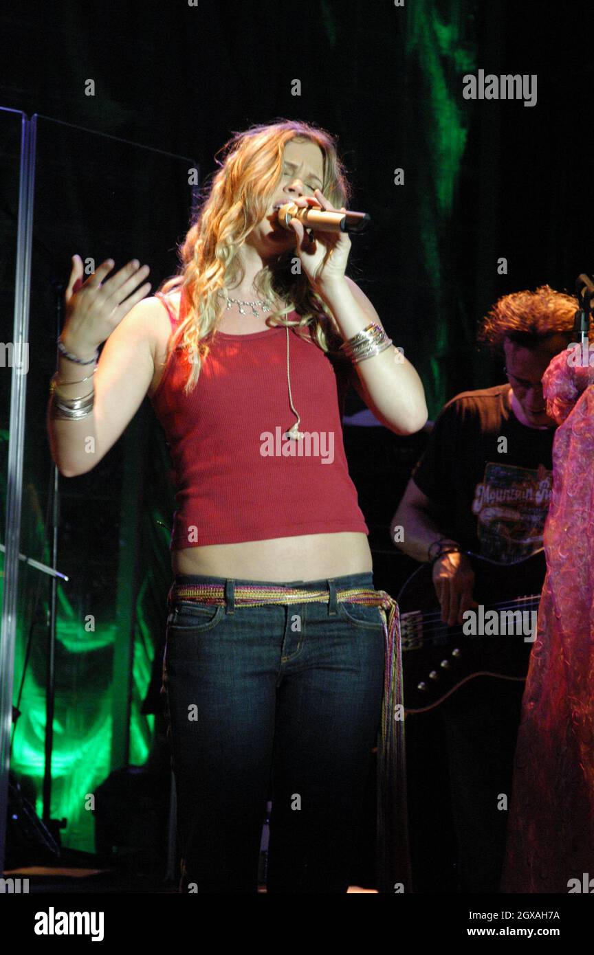 Joss Stone performing live at the Irving Plaza Stock Photo - Alamy