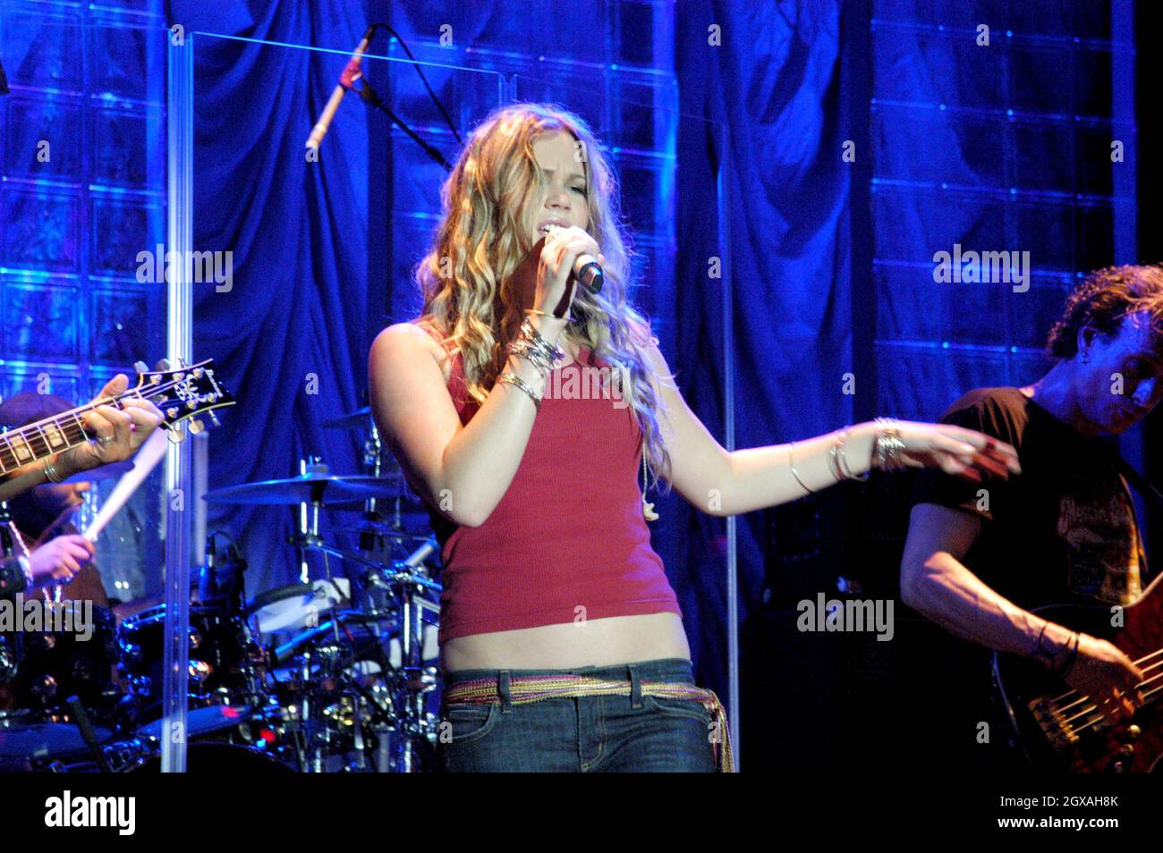 Joss Stone performing live at the Irving Plaza Stock Photo - Alamy