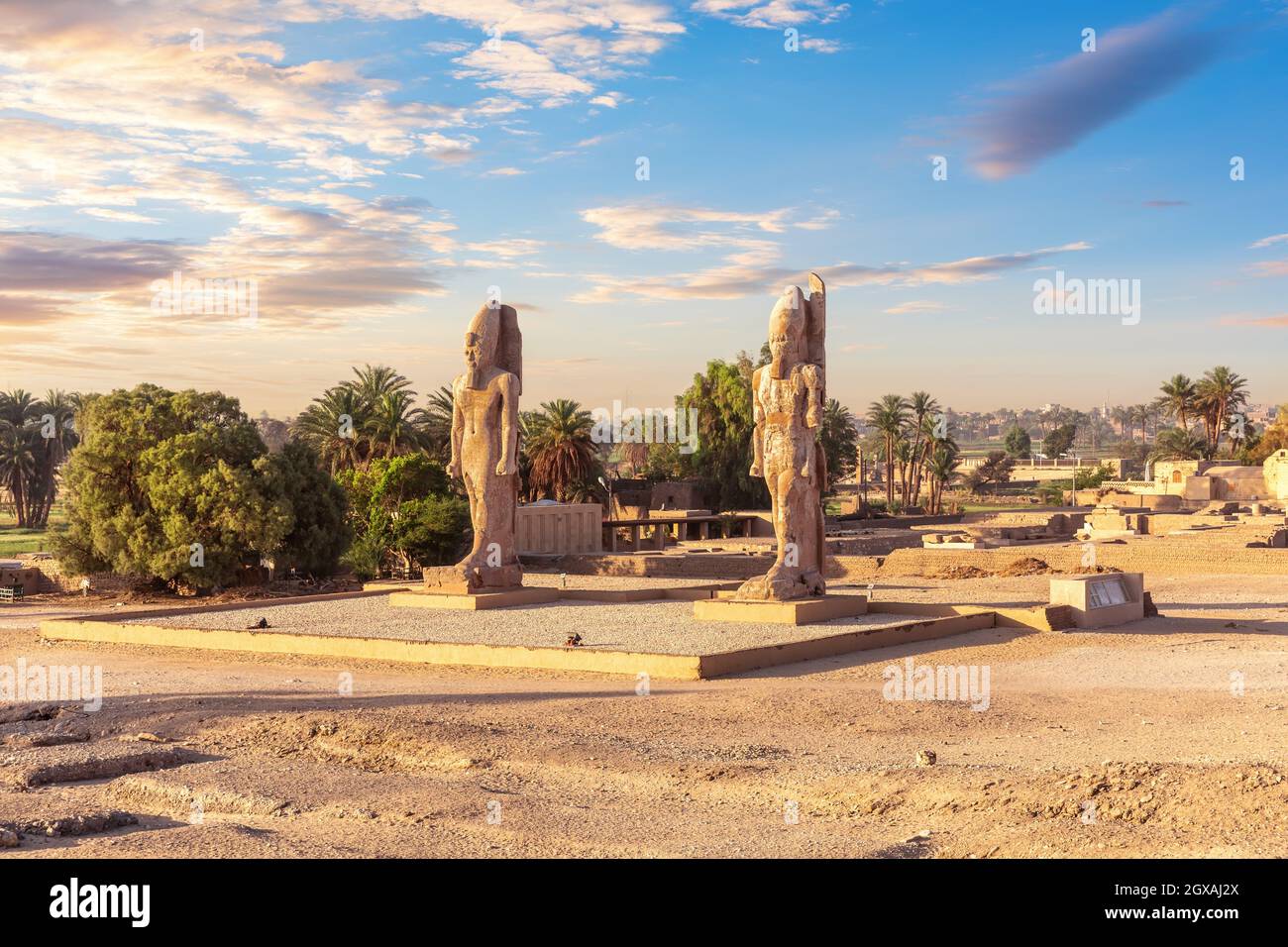 Valley of statues hi-res stock photography and images - Alamy
