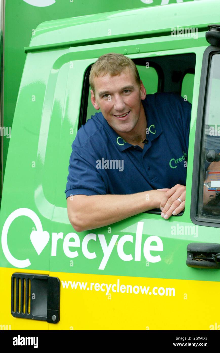 Olympic champion, Matthew Pinsent CBE launches Recycle Now, a new Â£10 ...