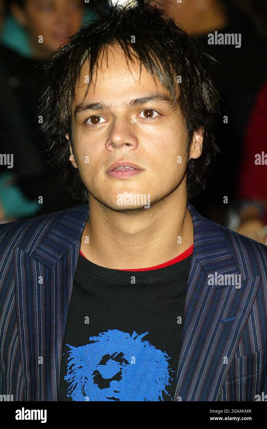 Jamie Cullum arrives at the 2004 Mobo Awards at the Royal Albert Hall ...