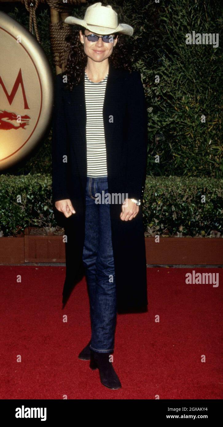 Minnie driver hi-res stock photography and images - Alamy