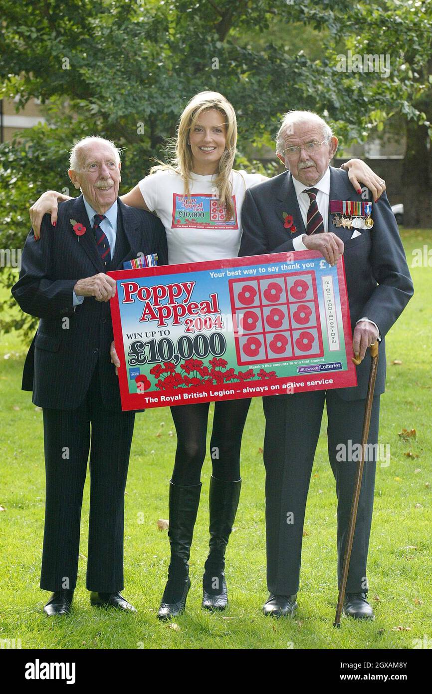 Penny Lancaster joins two british heroes of the World war II (Lt Col ...