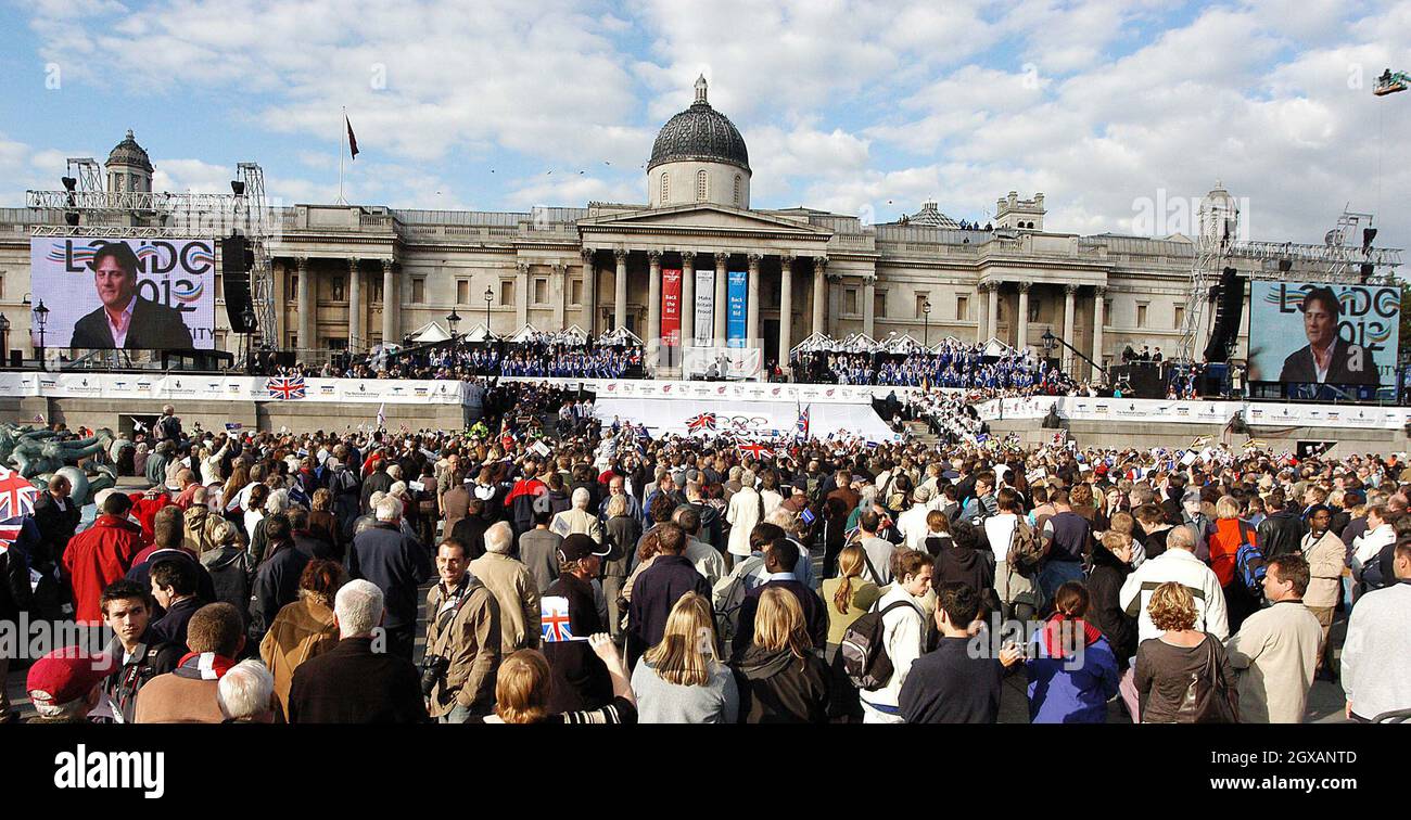 The Olympic Parade of the Heroes through the streets of London Stock ...