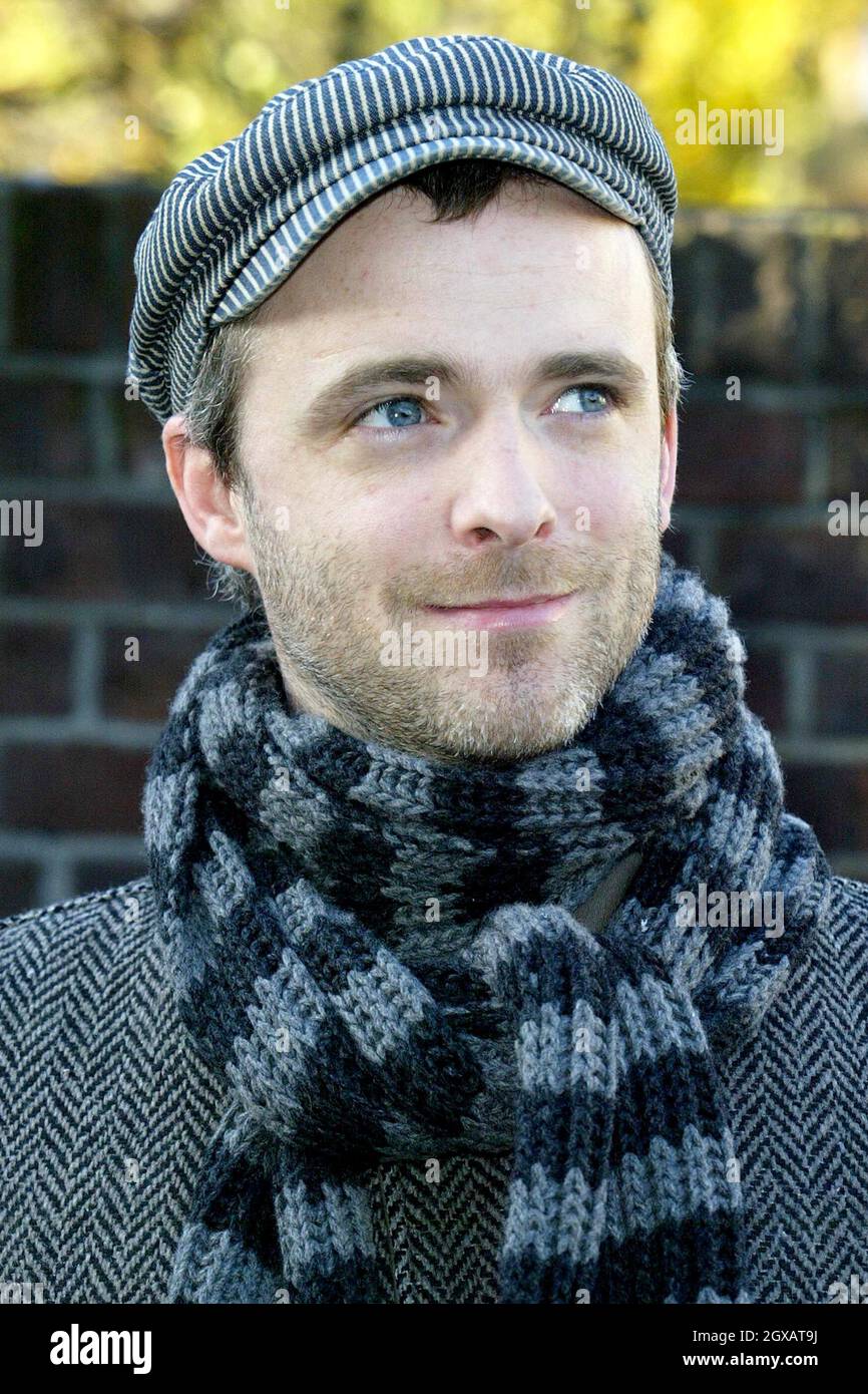 Fran Healy from Travis arrives at Air Studio to record the new Do They ...