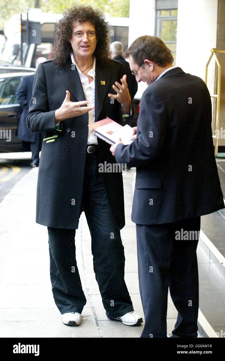 Annie Lennox at Nelson Mandela's book signing at the Dolchester Hotel ...