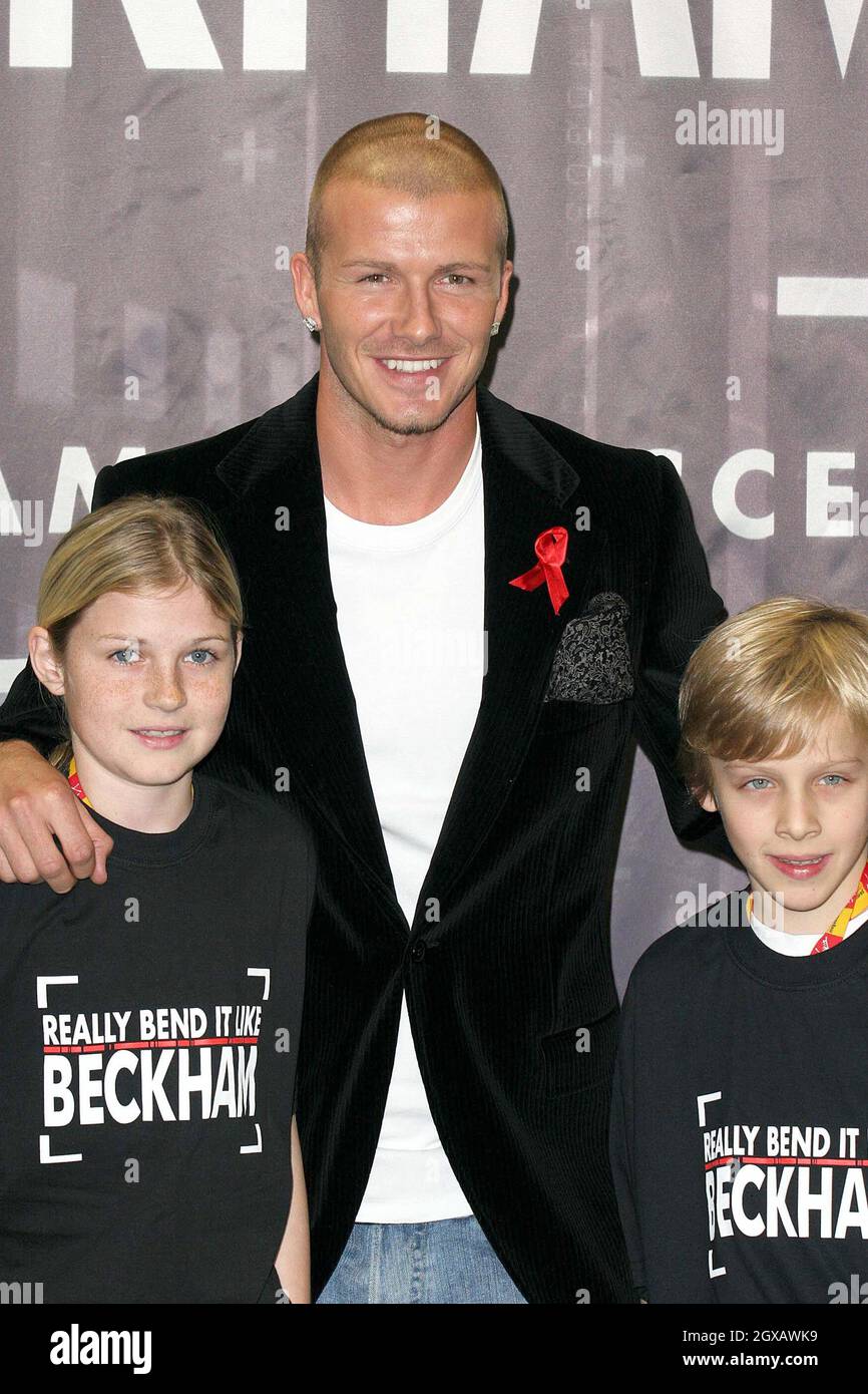 Really Bend it like Beckham DVD signing session with David Beckham at ...