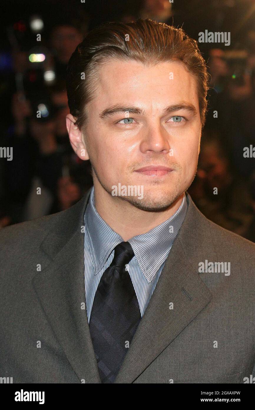 Leonardo DiCaprio arriving at the premiere of The Aviator, Leicester ...